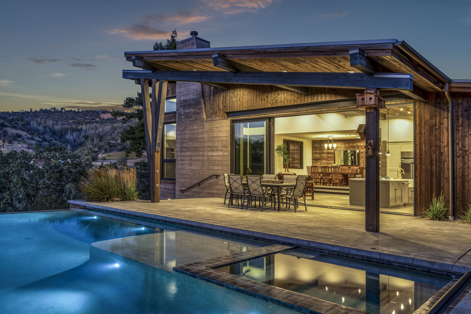 Modern Country Luxury Estate with sweeping Rincon Valley views